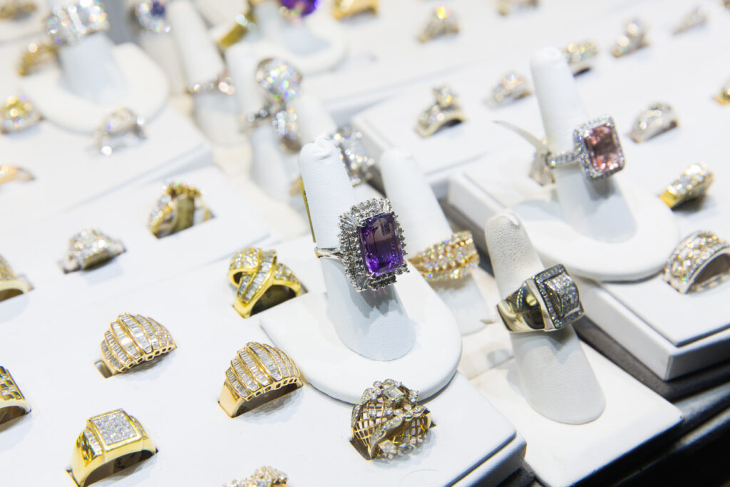 How to Use Layaway to Plan the Perfect Holiday Season - American ...